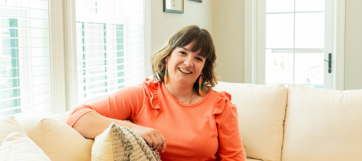 Meet Jess of The Jess Teruel Show – Lounge With Us